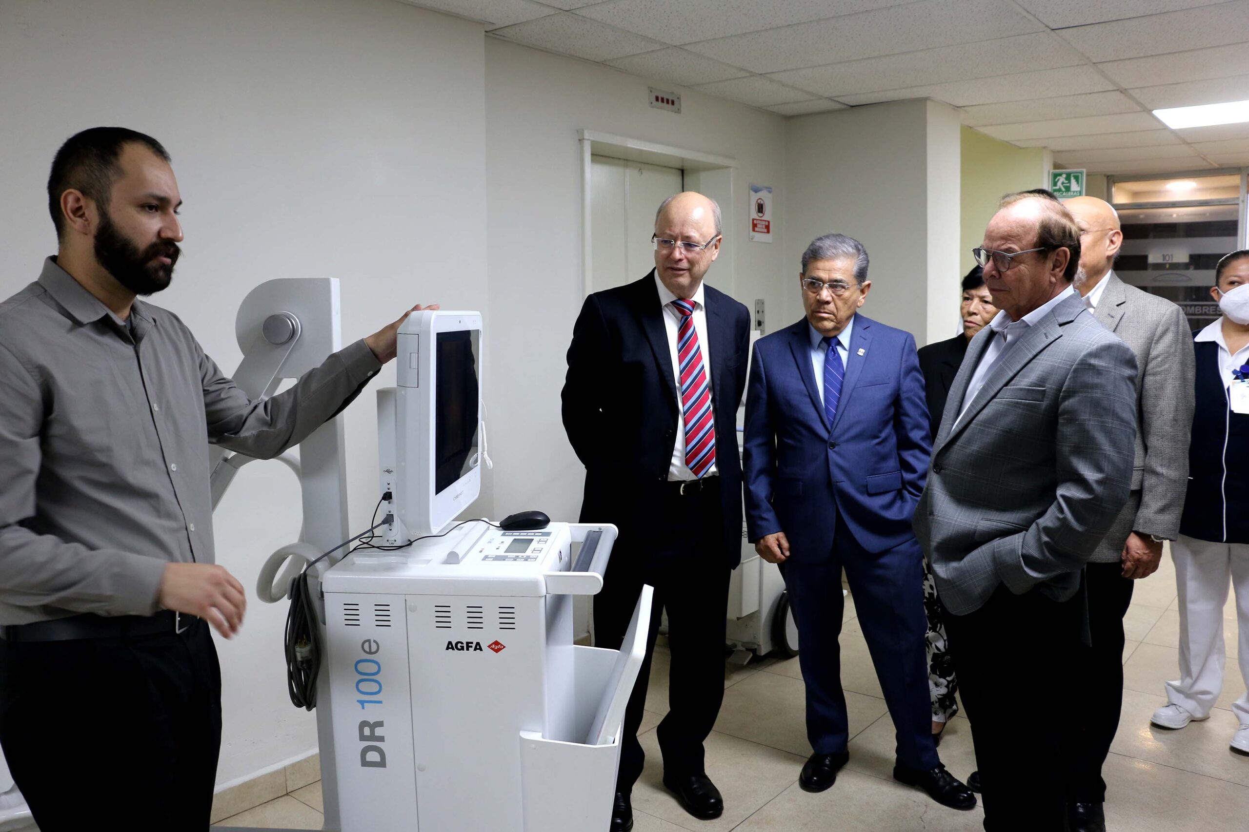 Renueva Hospital Universitario de Saltillo su Área de Radiología e ...